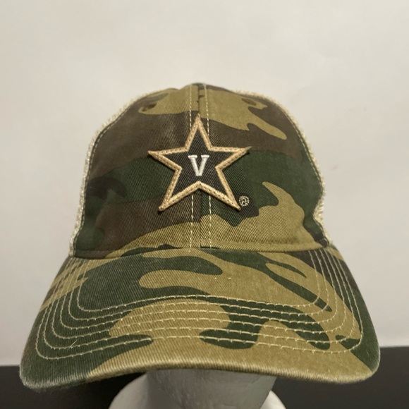 Accessories | Vanderbilt Commodores Camouflage Adjustable Snapback Hat ...